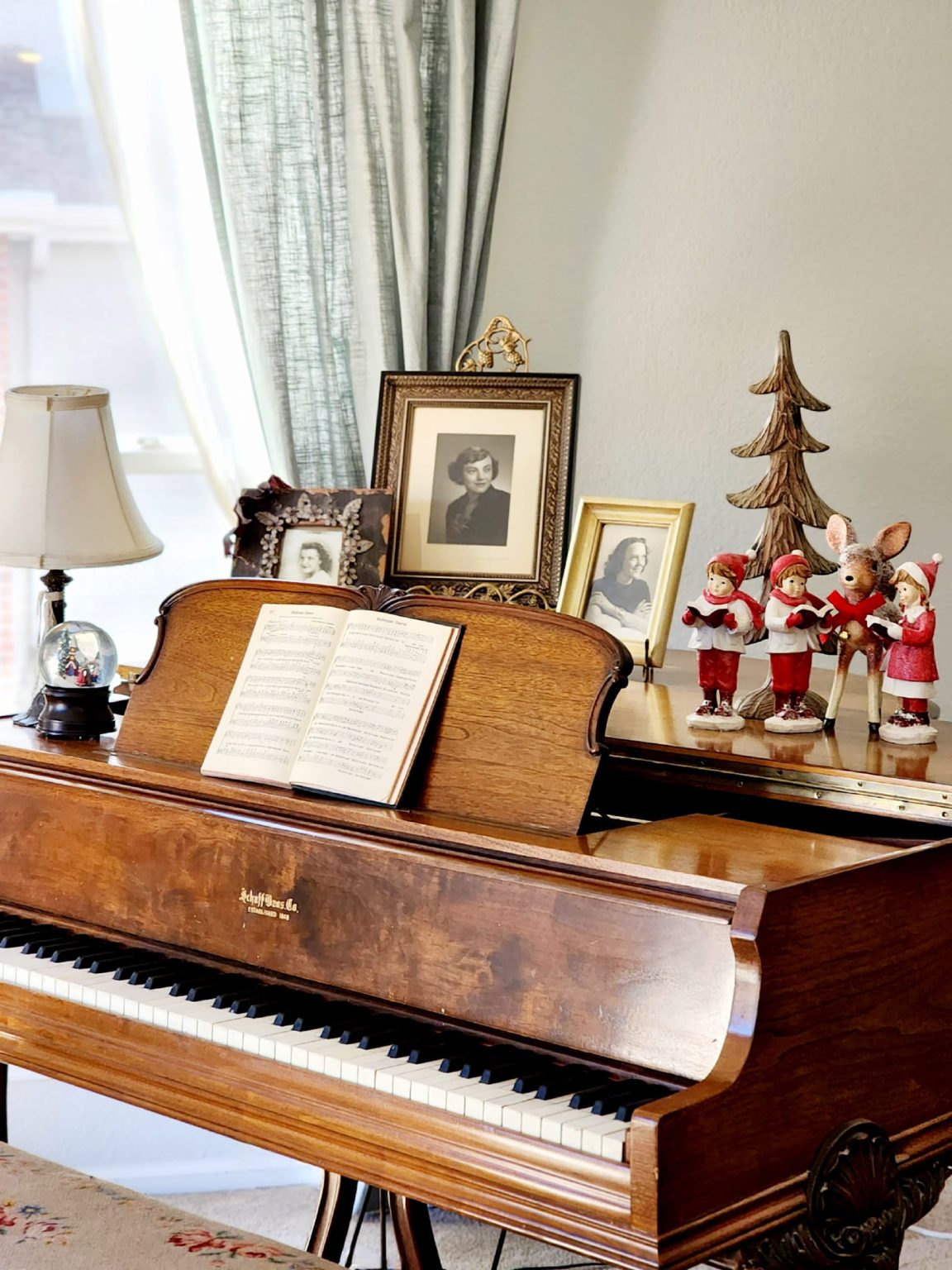 Over 100 Holiday Design Photos to Inspire You -Amazing Pics