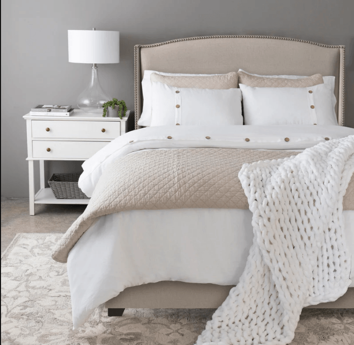 Crazy Beautiful Bedding for House Staging - Favorite vendors